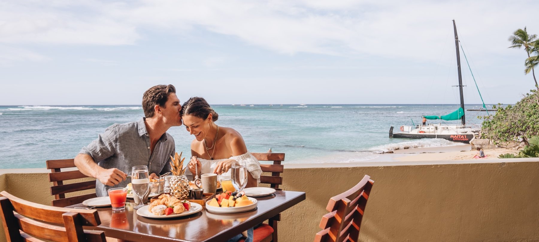 Waikiki Breakfast Restaurants | Kai Market Waikiki
